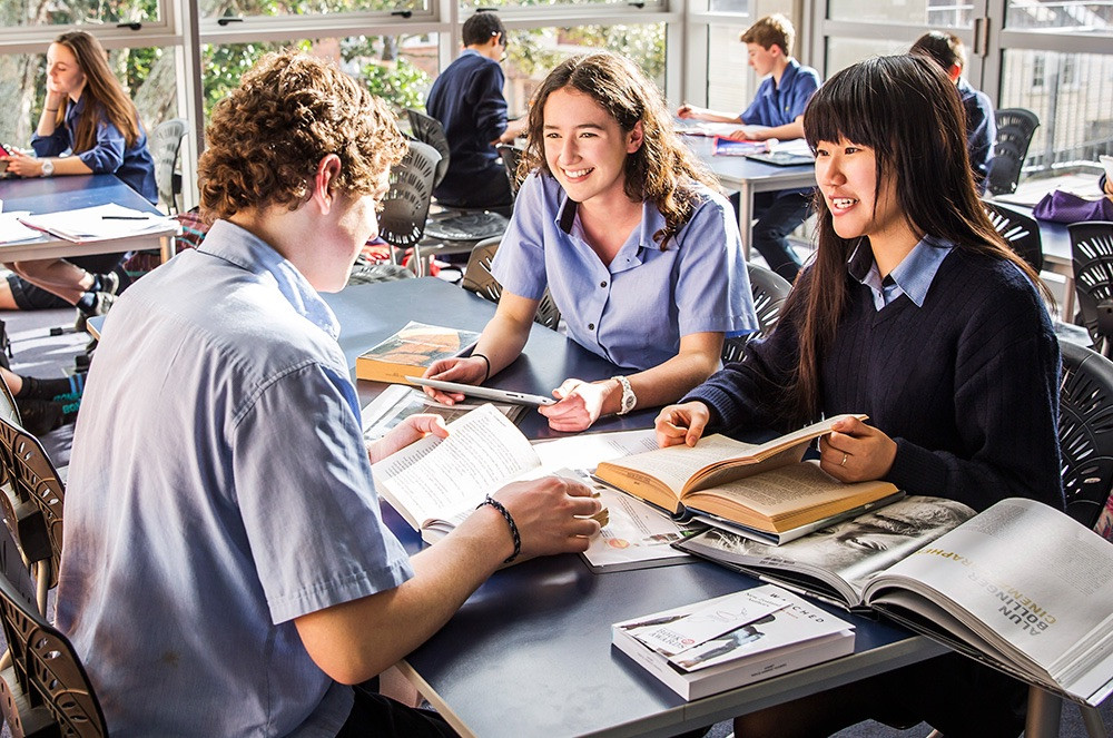 Kaipara College, Pursue excellence. Follow your dreams. 09 420 8640